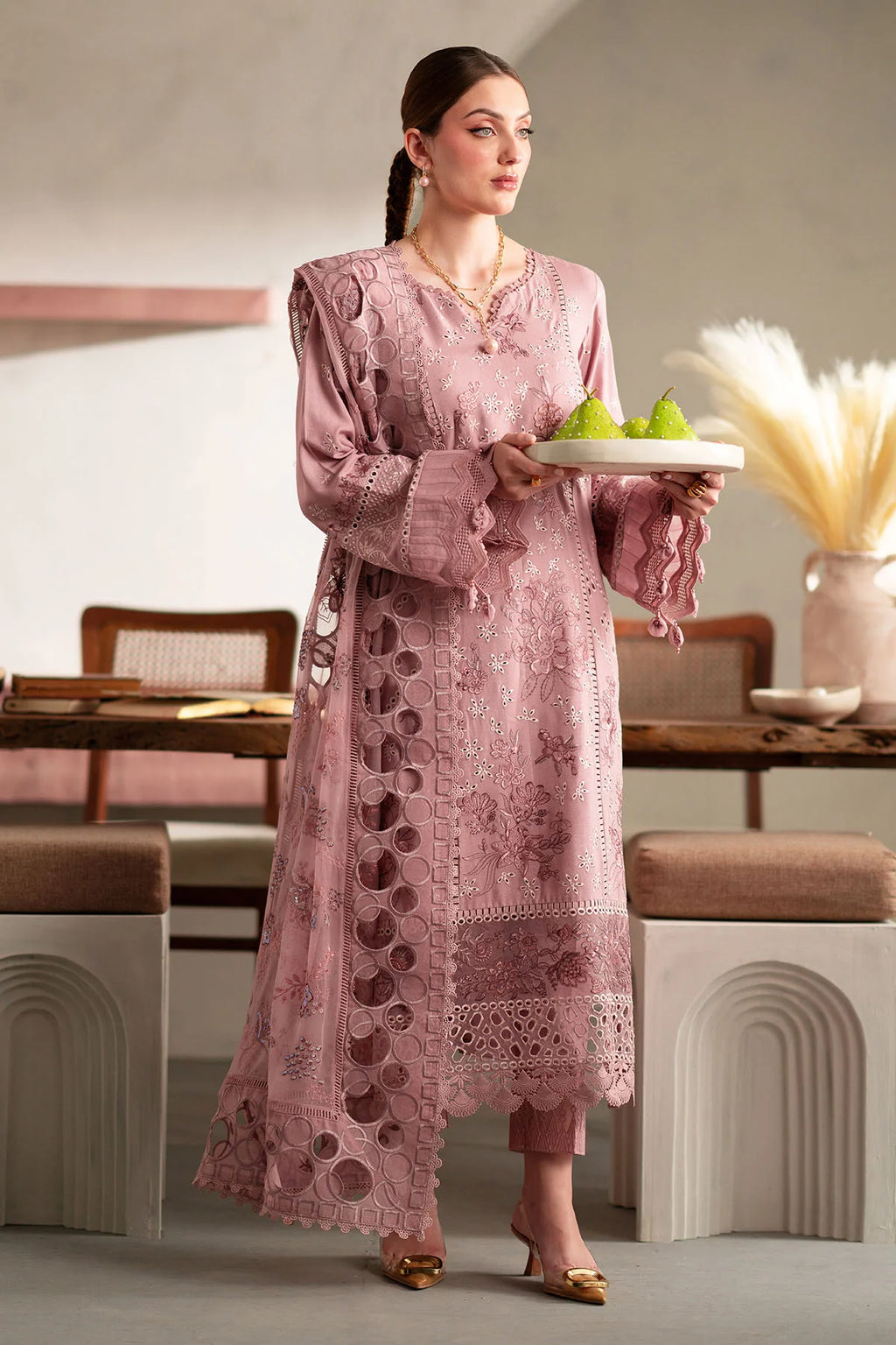 NE-102 – Auraa Official