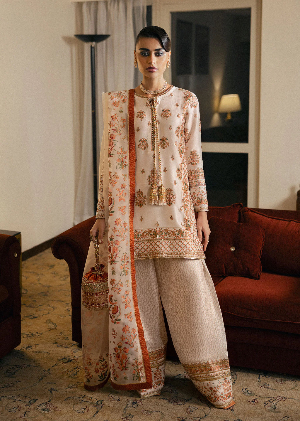 Livid – Auraa Official