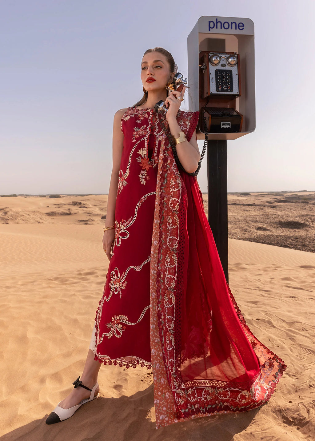 Twirls And Ties - D8 B – Auraa Official