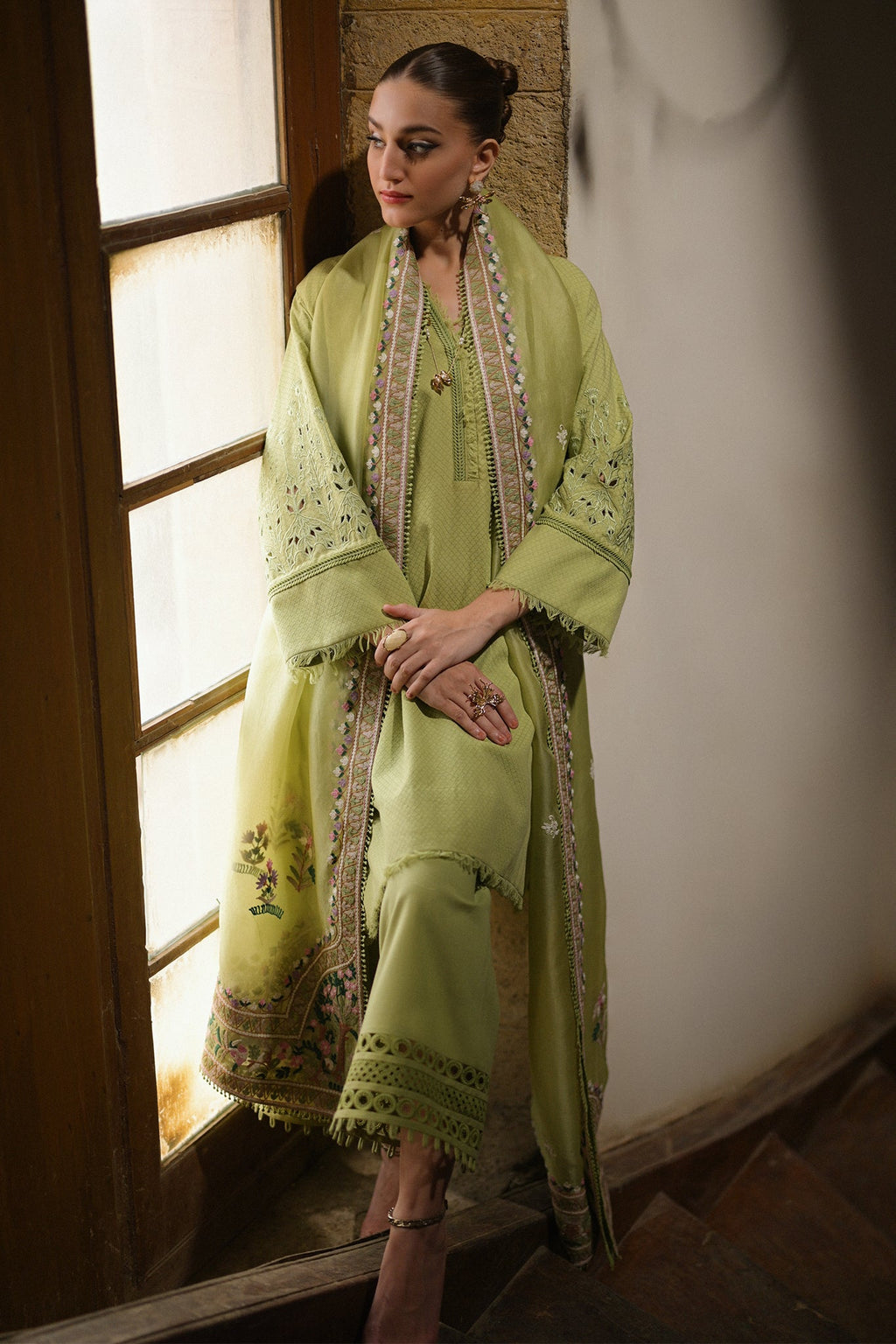 ARIA – Auraa Official