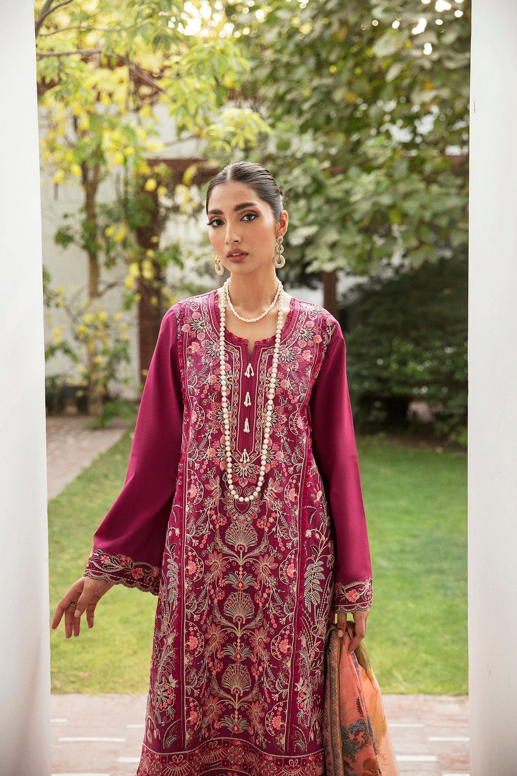 Deepika – Auraa Official