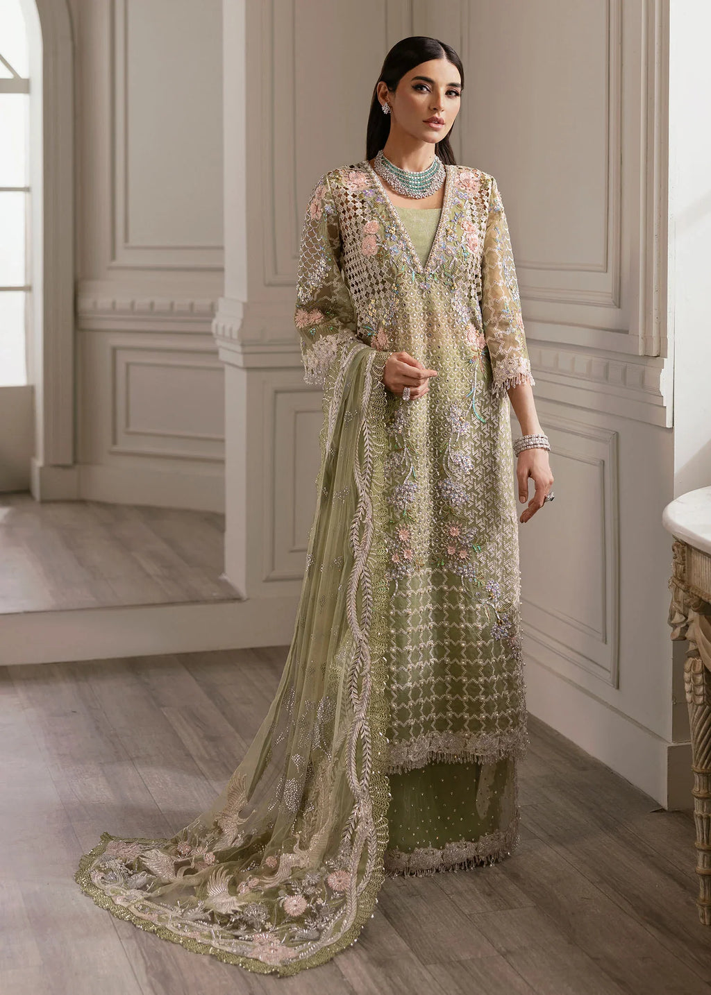 Sparkle Cascade – Auraa Official